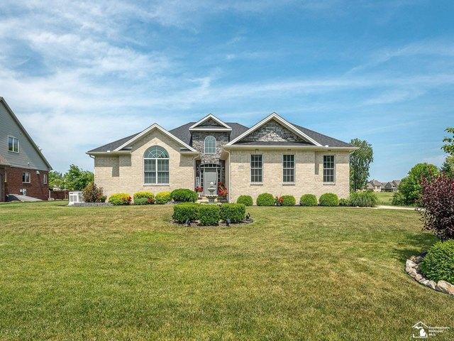 1035 Saint James Park Ave, Monroe, MI 48161