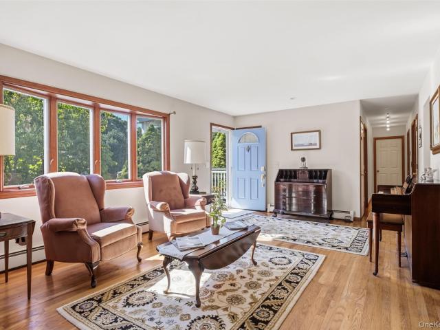 1035 Theresa Drive