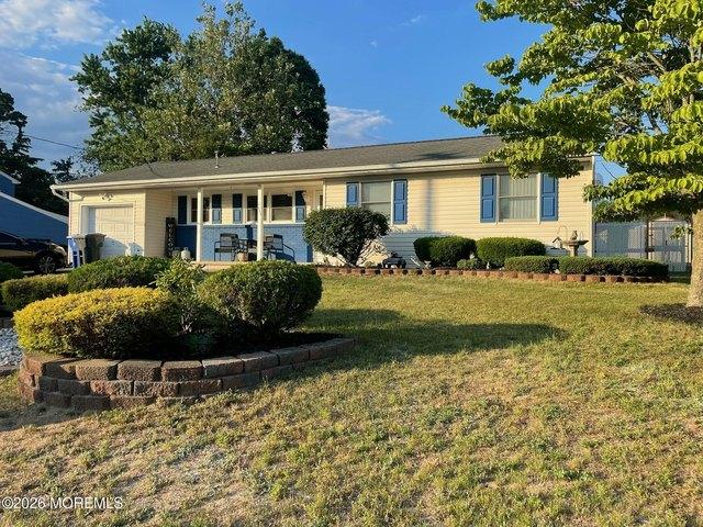 1035 Valley Stream Rd, Toms River, NJ 08753