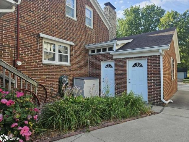 1035 Walnut Street