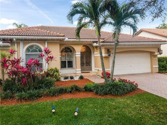 10361 NW 54th Pl, Coral Springs, FL 33076