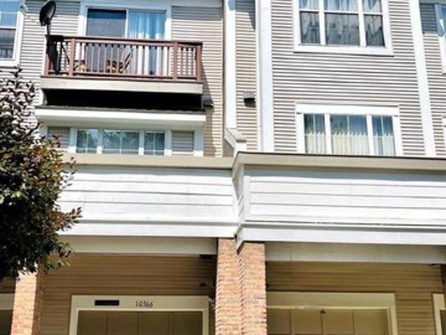 10366 Royal Woods Ct, Gaithersburg, MD 20886