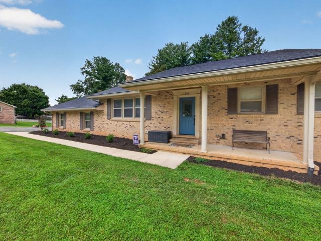1036 Melrose Dr