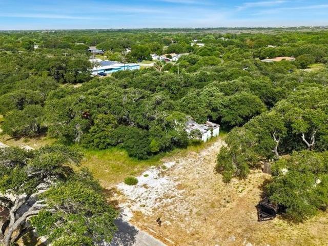 1036 N Houston St, Aransas Pass, TX 78336