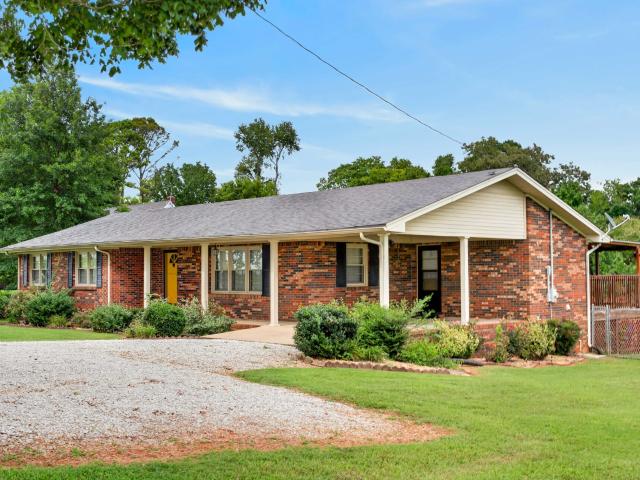 1036 N Main St