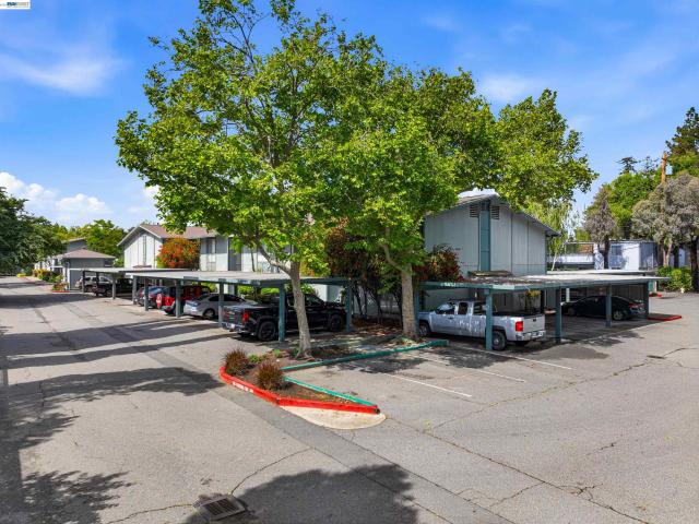 1036 Oak Grove Rd, Unit 81, Concord, CA 94518 | MLS #41131 | Compass