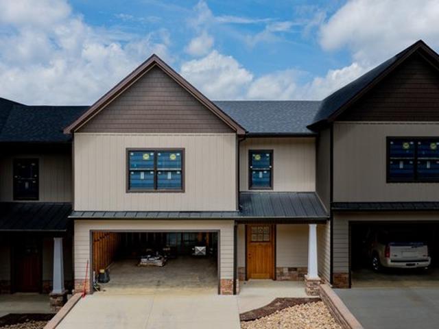 1036 Cummings St Unit 6, Abingdon, VA 24211