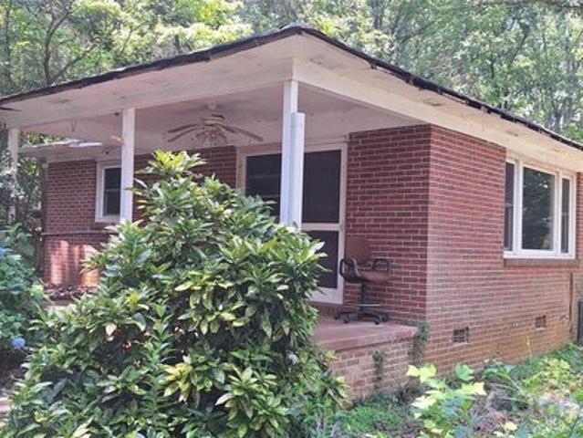 1036 Curveview Rd, Lincolnton, NC 28092