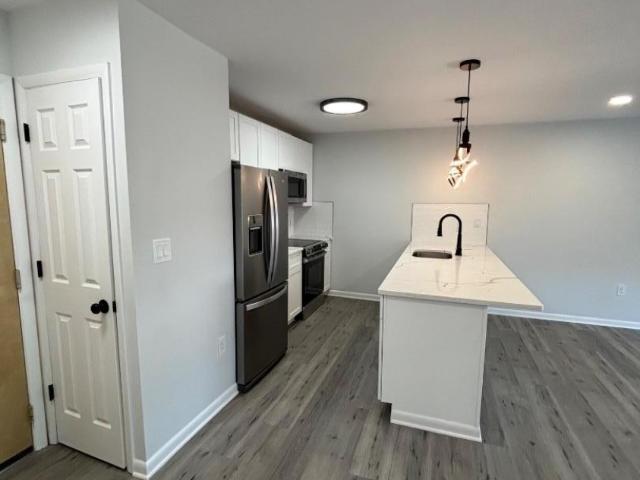 1036 Chancellor Ave # 6