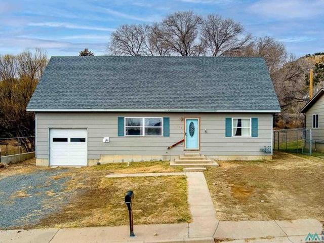 1036 Collier Ave, Raton, NM 87740