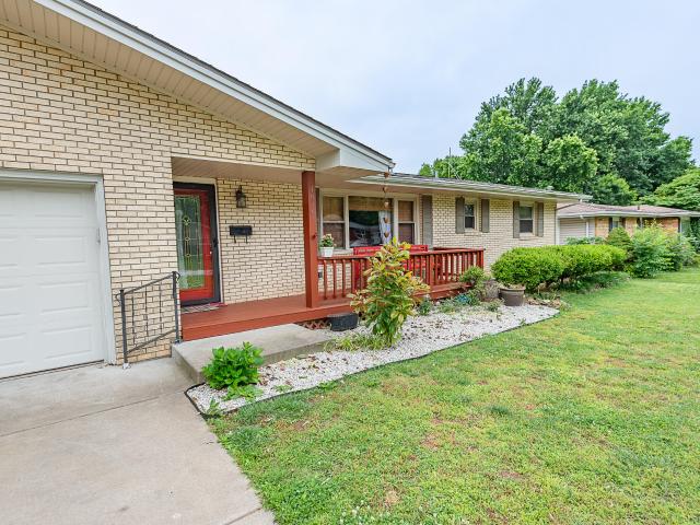 1036 E Edgewood Street