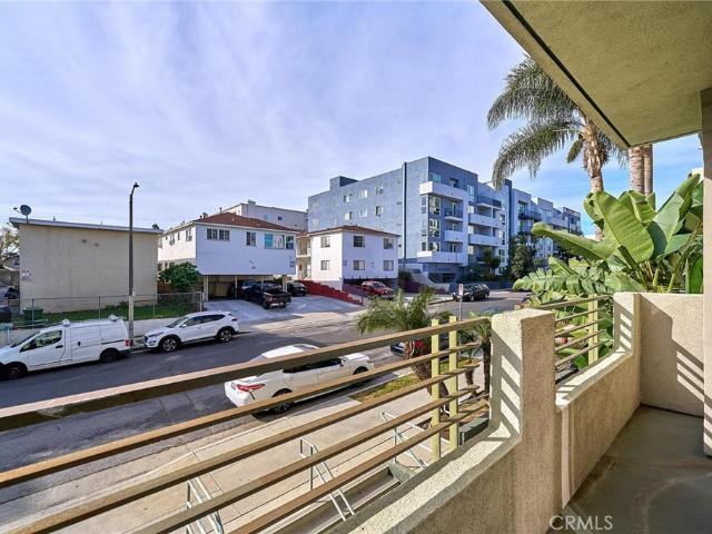 1036 S Serrano Ave, Unit 105, Los Angeles, CA 90006 | MLS #PW26031 | Compass
