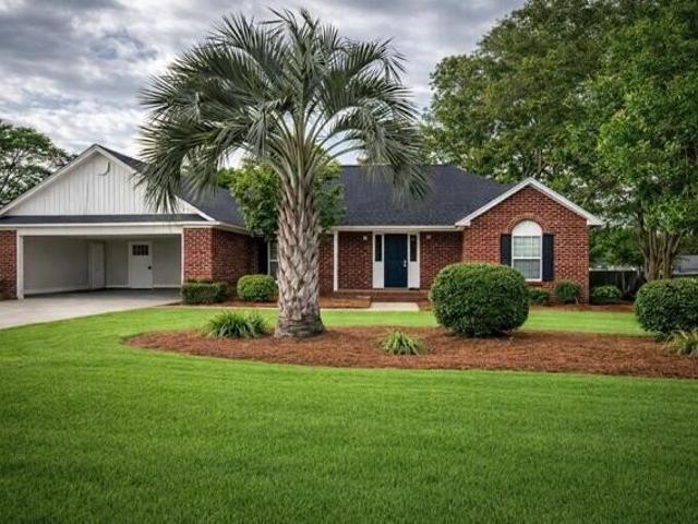 1036 Shortleaf Dr, Manning, SC 29102
