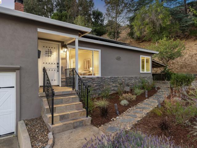 1036 Spring Ct
