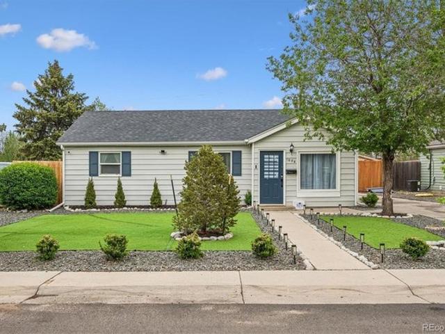 1036 Vaughn St, Aurora, CO 80011