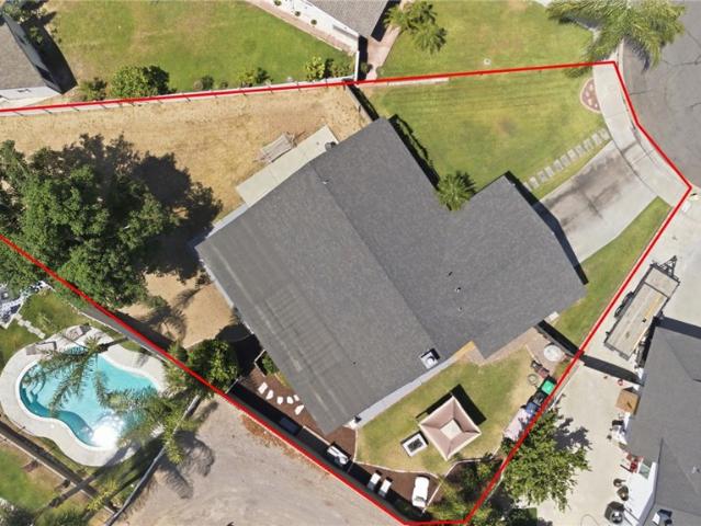 1036 W Leslie Court