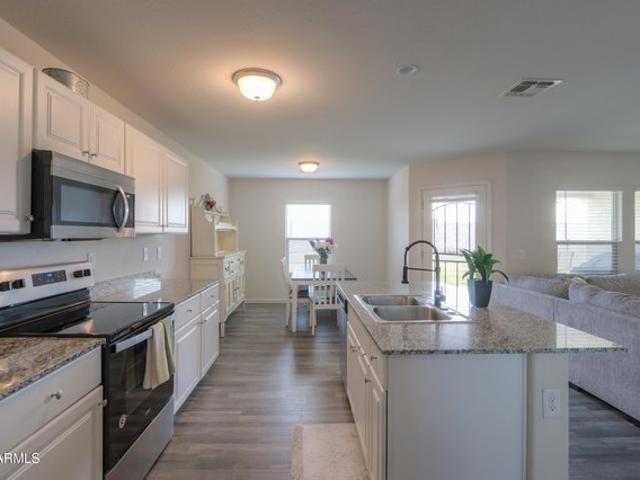 1036 W Nina Dr, Casa Grande, AZ 85122