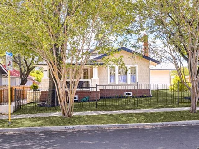 1036 W Russell Pl, San Antonio, TX 78212