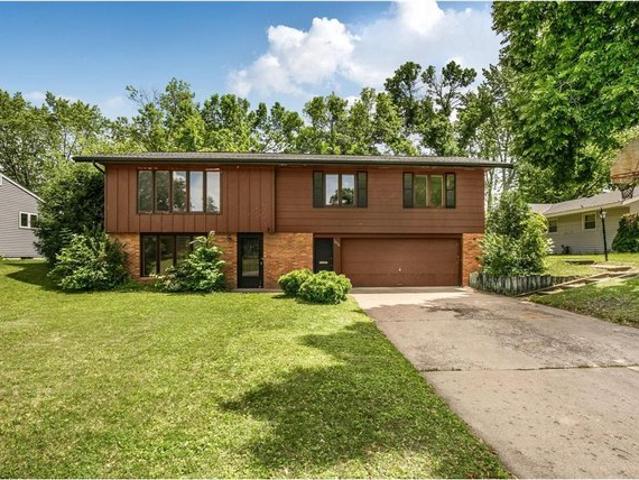 1036 24th Ave N, Saint Cloud, MN 56303