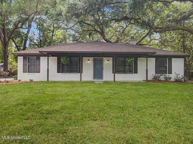 10373 Woolmarket Lake Rd, Biloxi, MS 39532