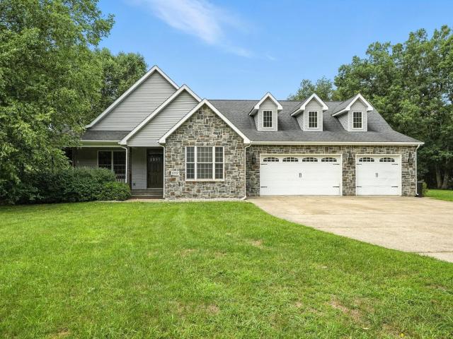 10370 Cynthia Ln, Wheatfield, IN