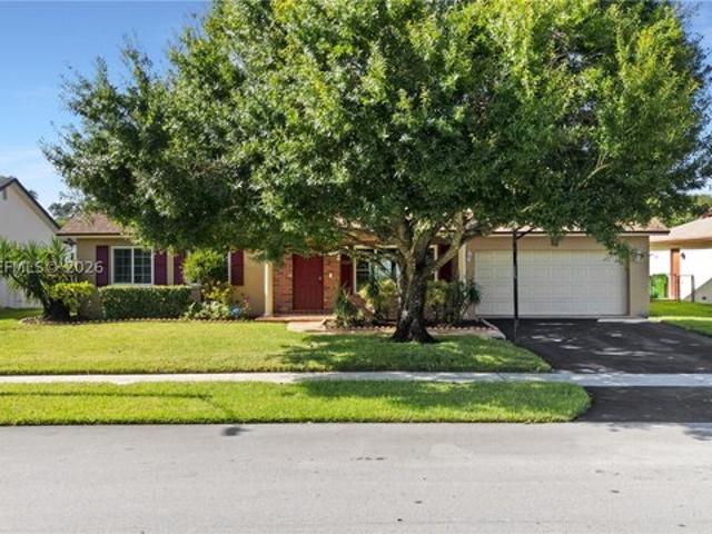 10370 NW 20th Ct, Sunrise, FL 33322