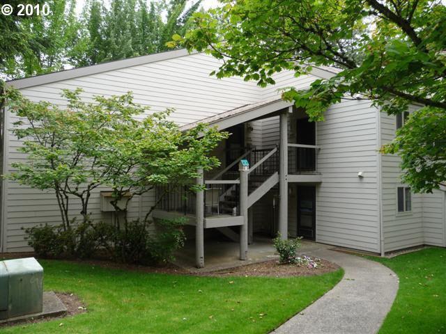 10371 SW Trapper Ter, Beaverton, OR 97008