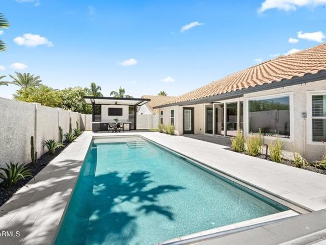 10377 E Wood Dr, Scottsdale, AZ 85260