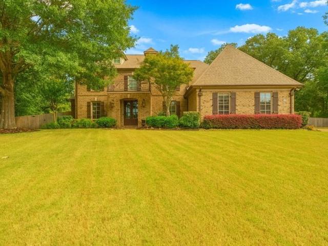 10374 Herons Ridge Cv, Lakeland, TN 38002
