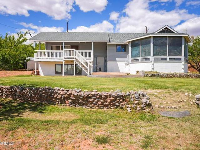 10375 E Lynn Dr, Cornville, AZ 86325
