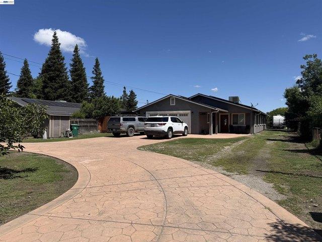 10378 S Priest Rd, French Camp, CA 95231