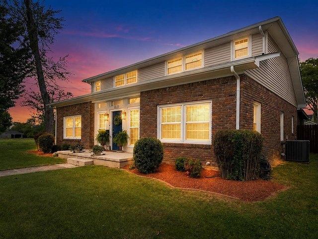 1037 Magnolia St, Bowling Green, KY 42103