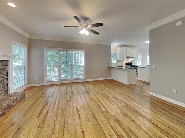 1037 Ashfern Walk