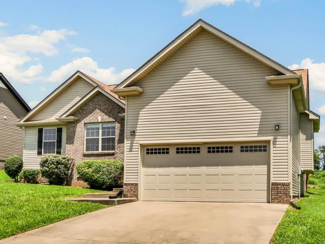 1037 Charles Thomas Dr