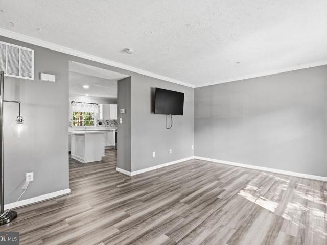 1037 Chestnut Cove Drive