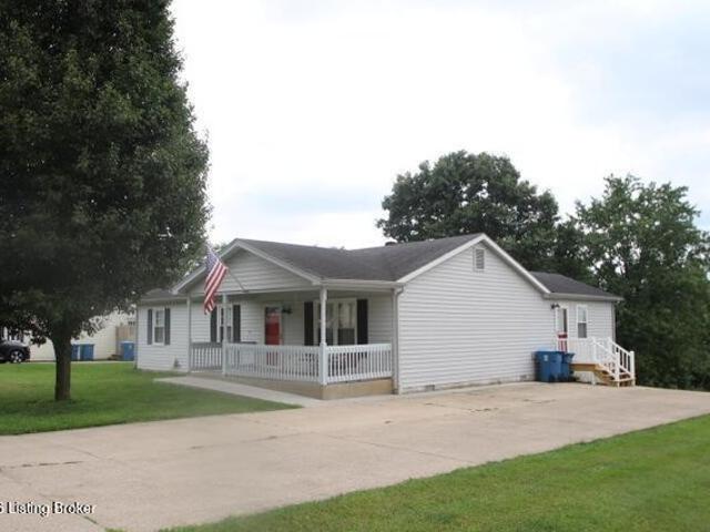 1037 David Dr, Lawrenceburg, KY 40342