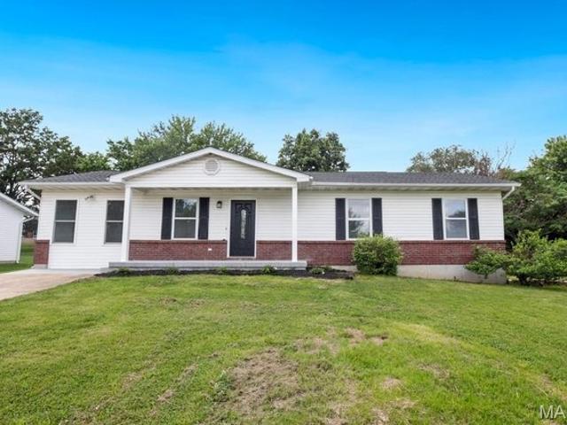 1037 Deerfield Dr, Sullivan, MO 63080