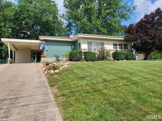 1037 Dorbett St, Jasper, IN 47546