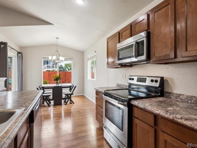 1037 E 25th Street
