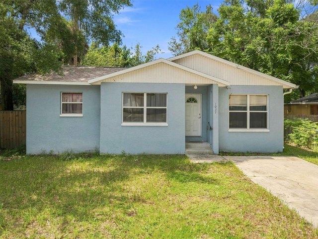 1037 E Yukon St, Tampa, FL 33604