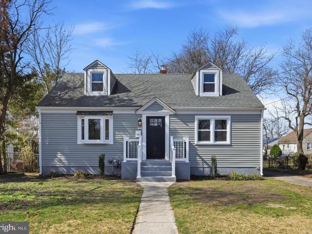 1037 Fern Avenue