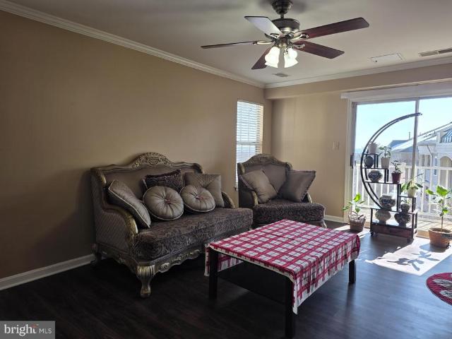 1037 Gardenview Loop # 302