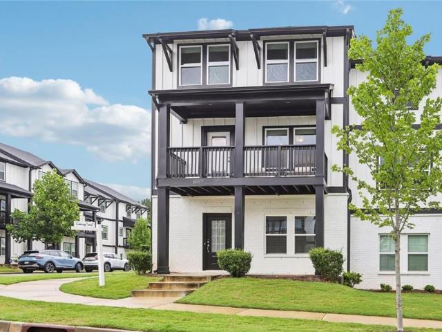 1037 Knoxboro Lane