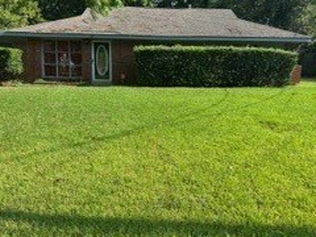 1037 Lynwood Dr, Montgomery, AL 36111