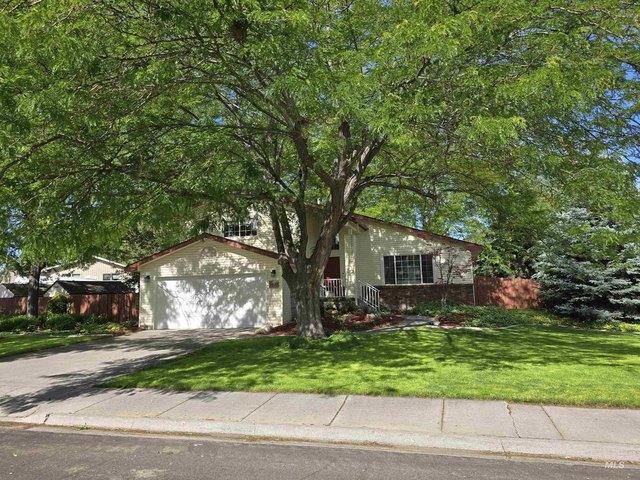 1037 Pahsimeroi Dr, Twin Falls, ID 83301