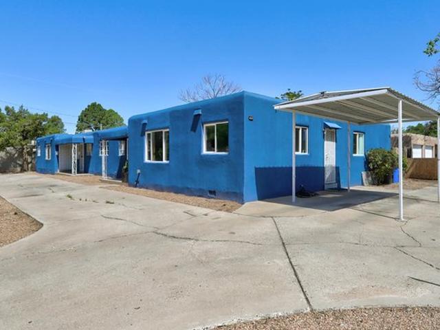 1037 Palomas Dr SE, Albuquerque, NM 87108