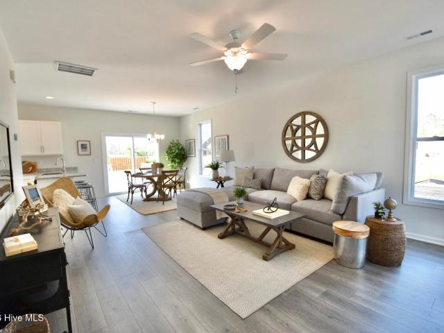 1037 Pine Ridge Court