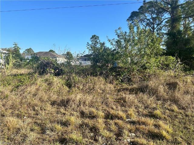 1037 Portland Ave S, Lehigh Acres, FL 33974 | MLS #226001