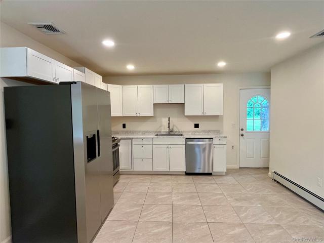 1037 Ridgebury Road