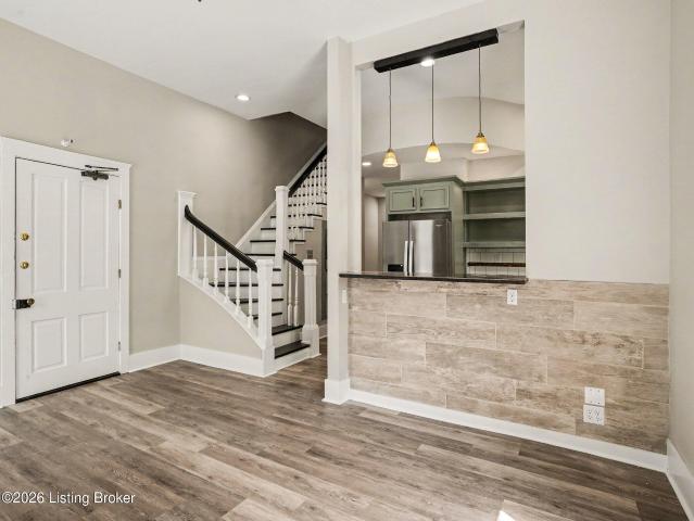 1037 S 4th St APT 2
